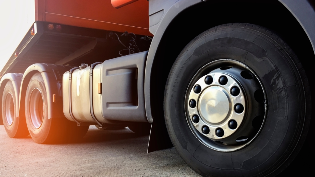 ホームページ - 株式会社 KFS